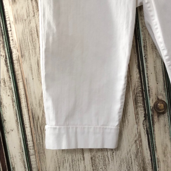 Bandolino Blu | Pants & Jumpsuits | Bandolino Blu White Cotton Capris ...